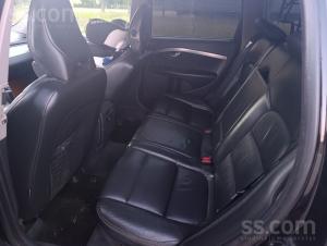 Melns Volvo XC70 2009 Liepāja, ar dzinēja tilpumu 2.40 L un nobraukumu 326 tūkst. km par 3500 €, foto 8 vietnē AUTOMOTO.COM.LV