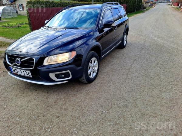 Melns Volvo XC70 2009 Jelgava, ar dzinēja tilpumu 2.40 L un nobraukumu 332 tūkst. km par 6000 €, foto 1 vietnē AUTOMOTO.COM.LV