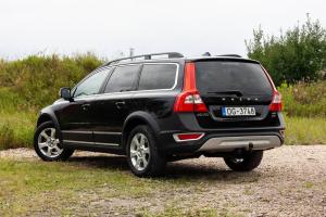 Melns Volvo XC70 2009 Rīga, ar dzinēja tilpumu 2.40 L un nobraukumu 370 tūkst. km par 7495 €, foto 3 vietnē AUTOMOTO.COM.LV