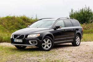 Melns Volvo XC70 2009 Rīga, ar dzinēja tilpumu 2.40 L un nobraukumu 370 tūkst. km par 7495 €, foto 4 vietnē AUTOMOTO.COM.LV