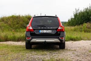 Melns Volvo XC70 2009 Rīga, ar dzinēja tilpumu 2.40 L un nobraukumu 370 tūkst. km par 7495 €, foto 7 vietnē AUTOMOTO.COM.LV