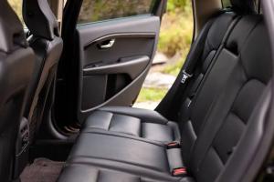 Melns Volvo XC70 2009 Rīga, ar dzinēja tilpumu 2.40 L un nobraukumu 370 tūkst. km par 7495 €, foto 14 vietnē AUTOMOTO.COM.LV