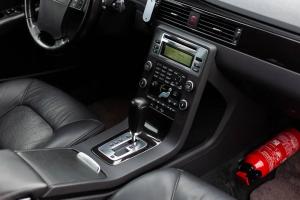 Melns Volvo XC70 2009 Rīga, ar dzinēja tilpumu 2.40 L un nobraukumu 370 tūkst. km par 7495 €, foto 27 vietnē AUTOMOTO.COM.LV
