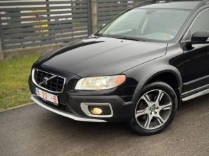 Black Volvo XC70 2009 in Jelgava, with an engine capacity of 2.40 L and mileage of 276 thousand km for 7200 €, photo 3 on AUTOMOTO.COM.LV
