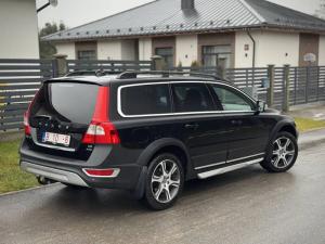 Black Volvo XC70 2009 in Jelgava, with an engine capacity of 2.40 L and mileage of 276 thousand km for 7200 €, photo 10 on AUTOMOTO.COM.LV