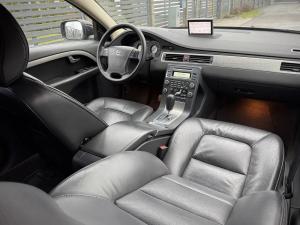 Black Volvo XC70 2009 in Jelgava, with an engine capacity of 2.40 L and mileage of 276 thousand km for 7200 €, photo 15 on AUTOMOTO.COM.LV
