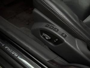 Black Volvo XC70 2009 in Jelgava, with an engine capacity of 2.40 L and mileage of 276 thousand km for 7200 €, photo 17 on AUTOMOTO.COM.LV