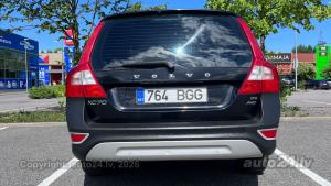 Black Volvo XC70 2009 in Tallinn, with an engine capacity of 2.40 L and mileage of 413 thousand km for 6490 €, photo 7 on AUTOMOTO.COM.LV
