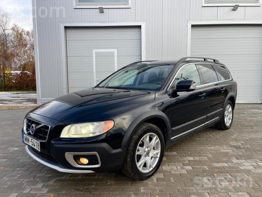 Black Volvo XC70 2009 in Riga, with an engine capacity of 2.40 L and mileage of 0 thousand km for 5800 €, photo 2 on AUTOMOTO.COM.LV