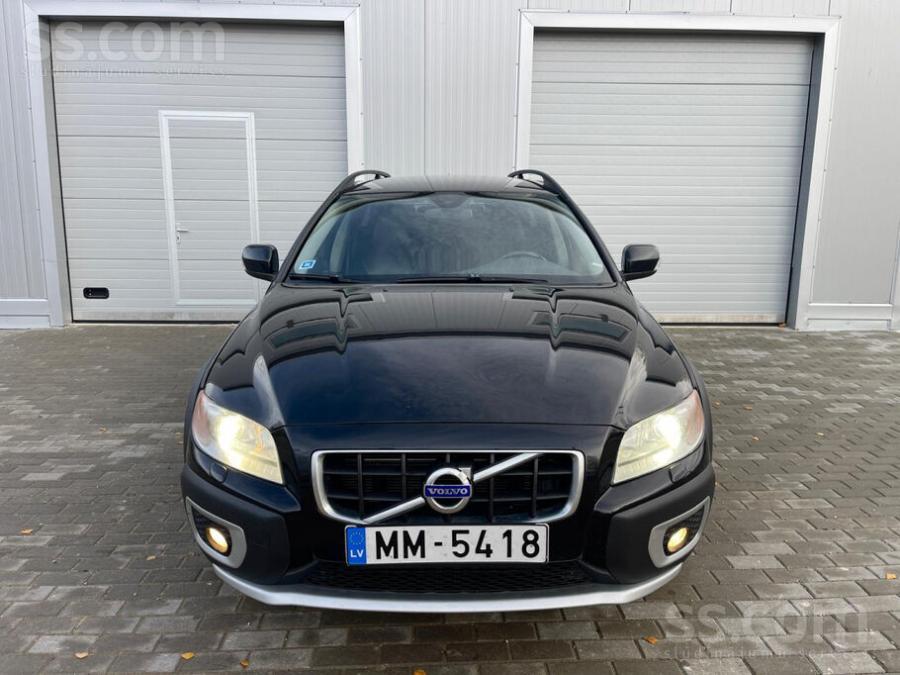 Black Volvo XC70 2009 in Riga, with an engine capacity of 2.40 L and mileage of 0 thousand km for 5800 €, photo 5 on AUTOMOTO.COM.LV