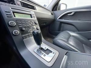 Black Volvo XC70 2009 in Riga, with an engine capacity of 2.40 L and mileage of 0 thousand km for 5800 €, photo 21 on AUTOMOTO.COM.LV
