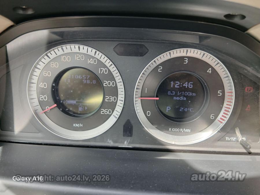 Черный Вольво ХС70 2009 в Пярну, объемом двигателя 2.40 л и пробегом 311 тыс. км за 6999 €, фото 9 на AUTOMOTO.COM.LV