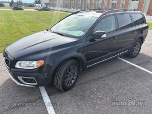Black Volvo XC70 2009 in Valga, with an engine capacity of 2.40 L and mileage of 392 thousand km for 6690 €, photo  on AUTOMOTO.COM.LV