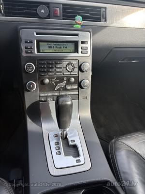 Melns Volvo XC70 2009 Valga, ar dzinēja tilpumu 2.40 L un nobraukumu 392 tūkst. km par 6690 €, foto 14 vietnē AUTOMOTO.COM.LV