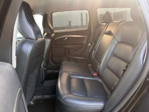 Black Volvo XC70 2009 in Nemencine, with an engine capacity of 2.40 L and mileage of 349 thousand km for 4100 €, photo 10 on AUTOMOTO.COM.LV
