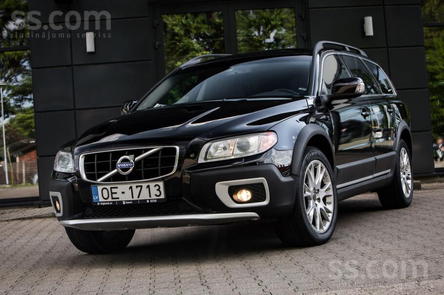 Black Volvo XC70 2010 in Jelgava, with an engine capacity of 2.40 L and mileage of 342 thousand km for 6700 €, photo 3 on AUTOMOTO.COM.LV