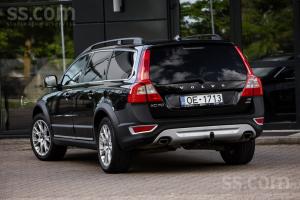 Black Volvo XC70 2010 in Jelgava, with an engine capacity of 2.40 L and mileage of 342 thousand km for 6700 €, photo 8 on AUTOMOTO.COM.LV