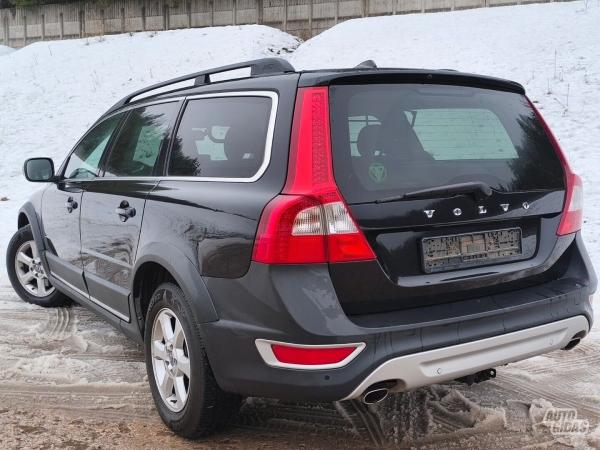 Black Volvo XC70 2010 in Vilnius, with an engine capacity of 2.40 L and mileage of 268 thousand km for 7850 €, photo 6 on AUTOMOTO.COM.LV
