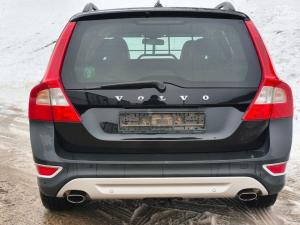 Black Volvo XC70 2010 in Vilnius, with an engine capacity of 2.40 L and mileage of 268 thousand km for 7850 €, photo 8 on AUTOMOTO.COM.LV