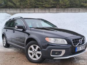 Black Volvo XC70 2010 in Vilnius, with an engine capacity of 2.40 L and mileage of 268 thousand km for 7850 €, photo 9 on AUTOMOTO.COM.LV