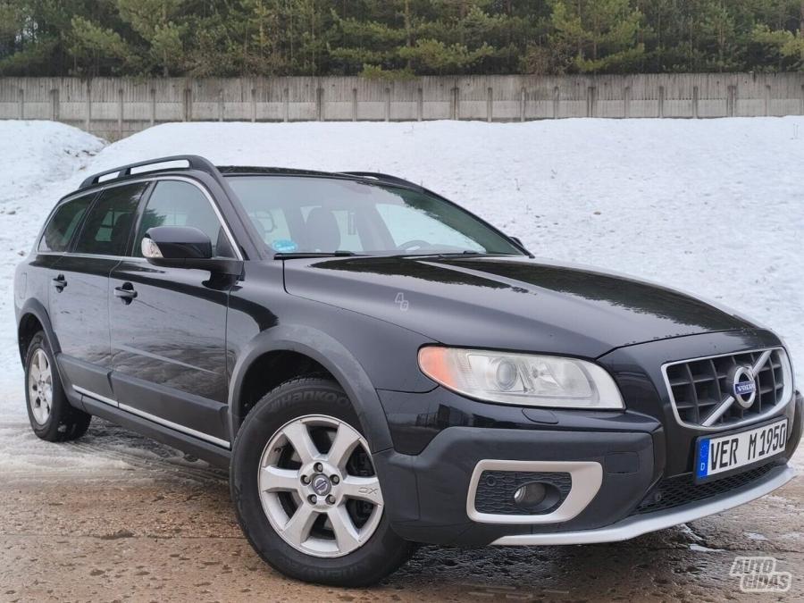 Black Volvo XC70 2010 in Vilnius, with an engine capacity of 2.40 L and mileage of 268 thousand km for 7850 €, photo 9 on AUTOMOTO.COM.LV