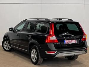 Black Volvo XC70 2010 in Jurmala, with an engine capacity of 2.40 L and mileage of 414 thousand km for 6995 €, photo 11 on AUTOMOTO.COM.LV