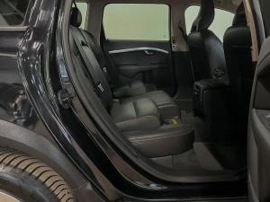 Black Volvo XC70 2010 in Jurmala, with an engine capacity of 2.40 L and mileage of 414 thousand km for 6995 €, photo 20 on AUTOMOTO.COM.LV