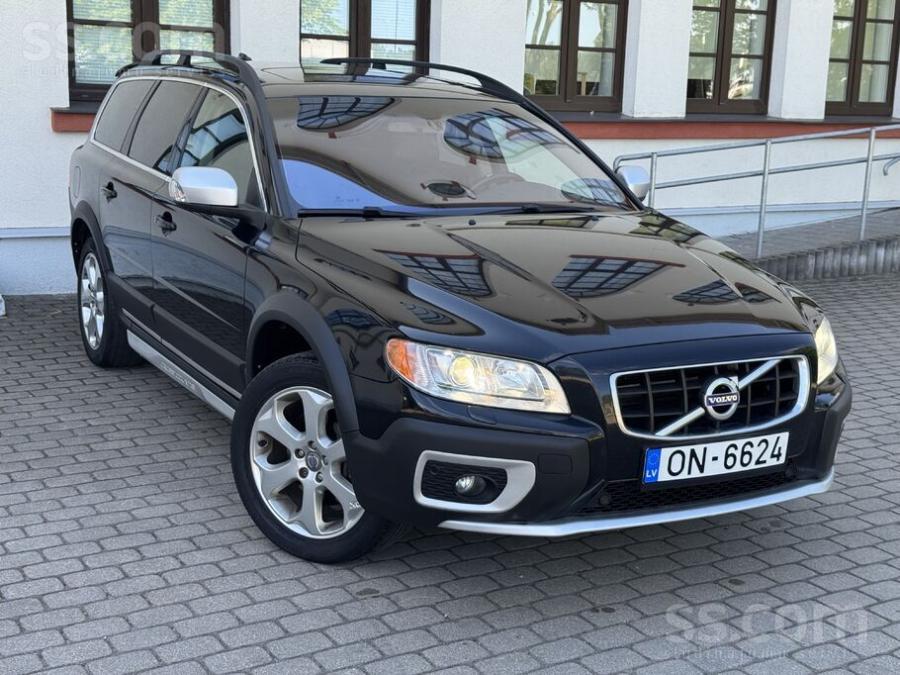 Melns Volvo XC70 2010 Jelgava, ar dzinēja tilpumu 2.40 L un nobraukumu 268 tūkst. km par 7990 €, foto 1 vietnē AUTOMOTO.COM.LV
