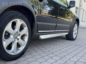 Melns Volvo XC70 2010 Jelgava, ar dzinēja tilpumu 2.40 L un nobraukumu 268 tūkst. km par 7990 €, foto 7 vietnē AUTOMOTO.COM.LV