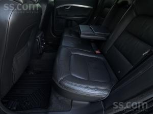 Melns Volvo XC70 2010 Jelgava, ar dzinēja tilpumu 2.40 L un nobraukumu 268 tūkst. km par 7990 €, foto 16 vietnē AUTOMOTO.COM.LV