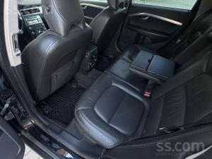 Melns Volvo XC70 2010 Jelgava, ar dzinēja tilpumu 2.40 L un nobraukumu 268 tūkst. km par 7990 €, foto 17 vietnē AUTOMOTO.COM.LV