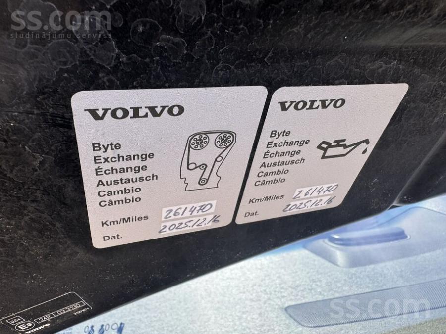 Melns Volvo XC70 2010 Jelgava, ar dzinēja tilpumu 2.40 L un nobraukumu 268 tūkst. km par 7990 €, foto 35 vietnē AUTOMOTO.COM.LV