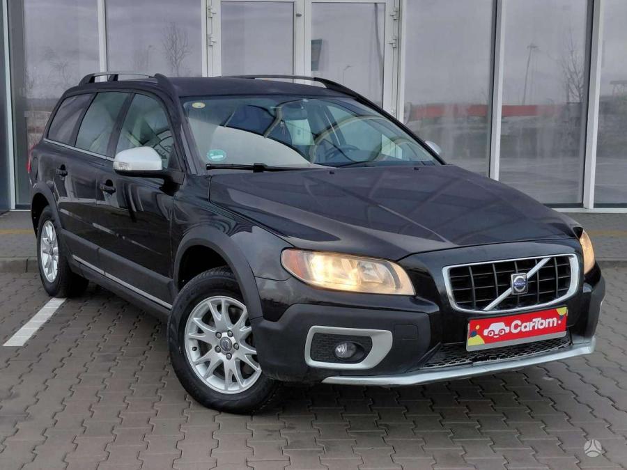 Melns Volvo XC70 2010 Viļņa, ar dzinēja tilpumu 2.40 L un nobraukumu 294 tūkst. km par 3500 €, foto 1 vietnē AUTOMOTO.COM.LV