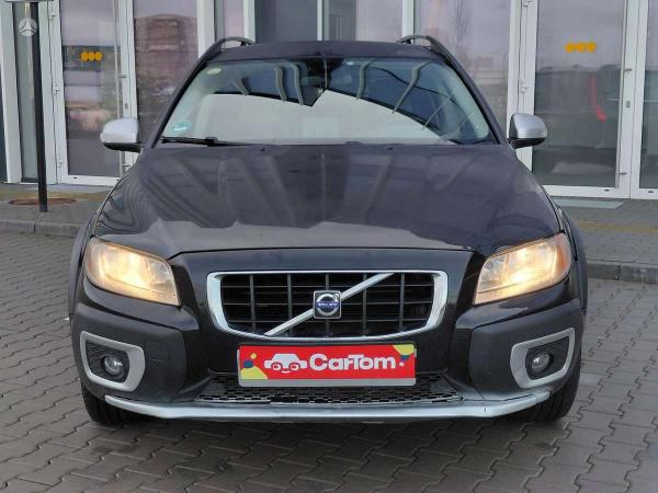 Black Volvo XC70 2010 in Vilnius, with an engine capacity of 2.40 L and mileage of 294 thousand km for 3500 €, photo 2 on AUTOMOTO.COM.LV