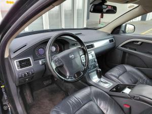 Melns Volvo XC70 2010 Viļņa, ar dzinēja tilpumu 2.40 L un nobraukumu 294 tūkst. km par 3500 €, foto 8 vietnē AUTOMOTO.COM.LV