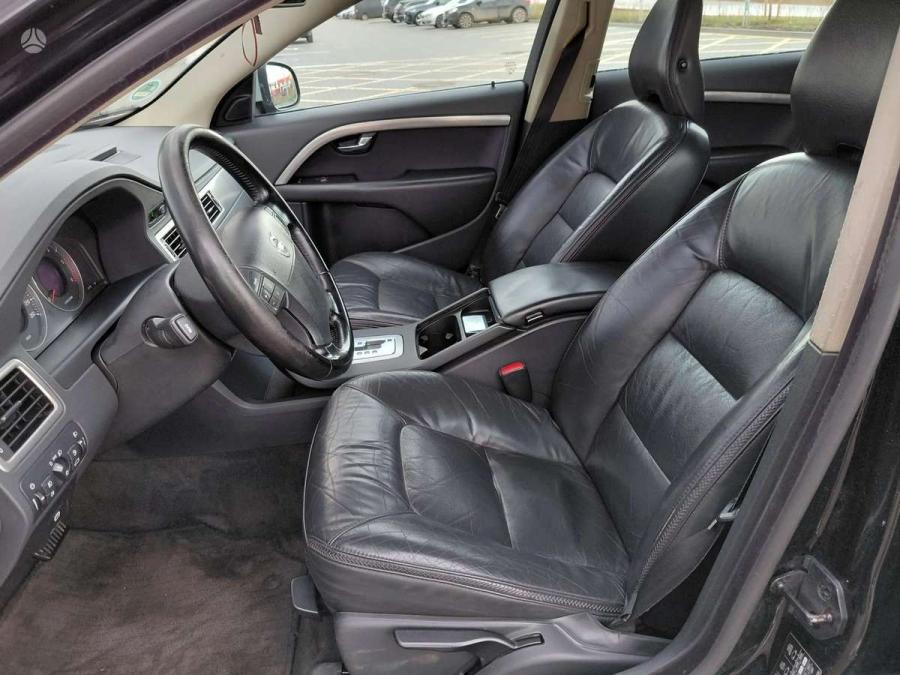 Melns Volvo XC70 2010 Viļņa, ar dzinēja tilpumu 2.40 L un nobraukumu 294 tūkst. km par 3500 €, foto 9 vietnē AUTOMOTO.COM.LV