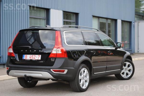 Melns Volvo XC70 2010 Rīga, ar dzinēja tilpumu 2.40 L un nobraukumu 303 tūkst. km par 7490 €, foto 2 vietnē AUTOMOTO.COM.LV