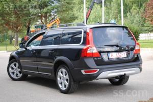 Melns Volvo XC70 2010 Rīga, ar dzinēja tilpumu 2.40 L un nobraukumu 303 tūkst. km par 7490 €, foto 4 vietnē AUTOMOTO.COM.LV