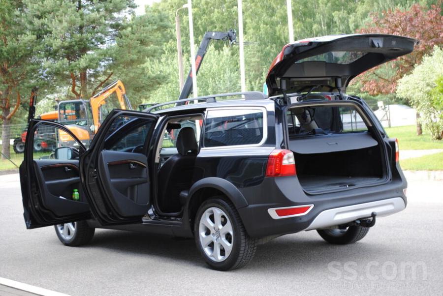Melns Volvo XC70 2010 Rīga, ar dzinēja tilpumu 2.40 L un nobraukumu 303 tūkst. km par 7490 €, foto 10 vietnē AUTOMOTO.COM.LV