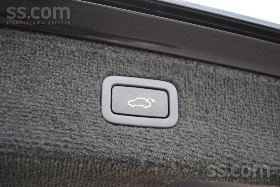 Melns Volvo XC70 2010 Rīga, ar dzinēja tilpumu 2.40 L un nobraukumu 303 tūkst. km par 7490 €, foto 12 vietnē AUTOMOTO.COM.LV