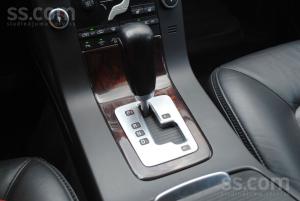 Melns Volvo XC70 2010 Rīga, ar dzinēja tilpumu 2.40 L un nobraukumu 303 tūkst. km par 7490 €, foto 22 vietnē AUTOMOTO.COM.LV