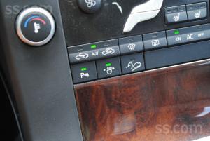 Melns Volvo XC70 2010 Rīga, ar dzinēja tilpumu 2.40 L un nobraukumu 303 tūkst. km par 7490 €, foto 23 vietnē AUTOMOTO.COM.LV