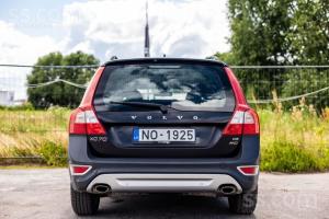 Melns Volvo XC70 2010 Rīga, ar dzinēja tilpumu 2.40 L un nobraukumu 278 tūkst. km par 7290 €, foto 9 vietnē AUTOMOTO.COM.LV