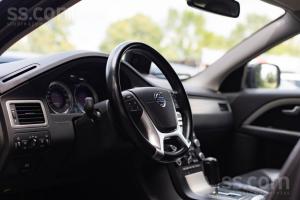 Melns Volvo XC70 2010 Rīga, ar dzinēja tilpumu 2.40 L un nobraukumu 278 tūkst. km par 7290 €, foto 13 vietnē AUTOMOTO.COM.LV