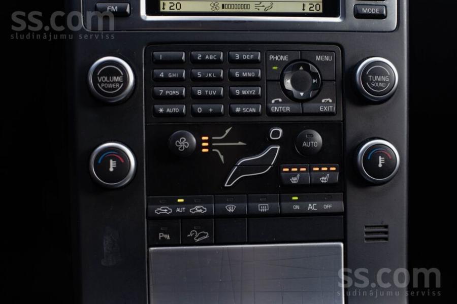 Melns Volvo XC70 2010 Rīga, ar dzinēja tilpumu 2.40 L un nobraukumu 278 tūkst. km par 7290 €, foto 21 vietnē AUTOMOTO.COM.LV