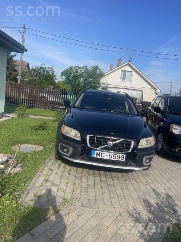 Melns Volvo XC70 2010 Rīga, ar dzinēja tilpumu 2.40 L un nobraukumu 344 tūkst. km par 5800 €, foto 1 vietnē AUTOMOTO.COM.LV