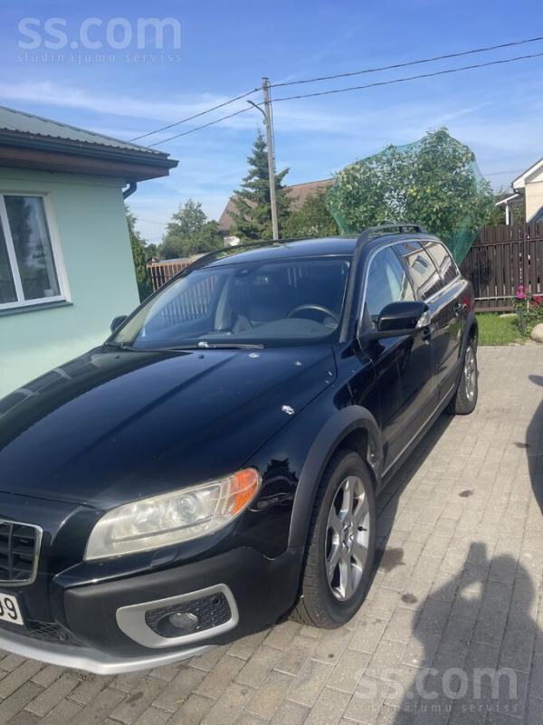 Melns Volvo XC70 2010 Rīga, ar dzinēja tilpumu 2.40 L un nobraukumu 344 tūkst. km par 5800 €, foto 2 vietnē AUTOMOTO.COM.LV