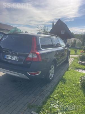 Melns Volvo XC70 2010 Rīga, ar dzinēja tilpumu 2.40 L un nobraukumu 344 tūkst. km par 5800 €, foto 5 vietnē AUTOMOTO.COM.LV