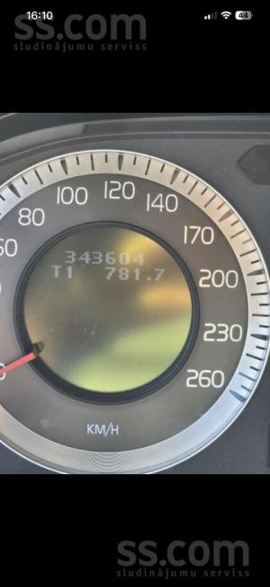 Melns Volvo XC70 2010 Rīga, ar dzinēja tilpumu 2.40 L un nobraukumu 344 tūkst. km par 5800 €, foto 6 vietnē AUTOMOTO.COM.LV