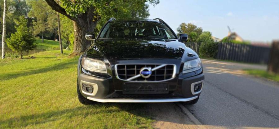 Melns Volvo XC70 2010 Viļņa, ar dzinēja tilpumu 2.40 L un nobraukumu 277 tūkst. km par 7300 €, foto 3 vietnē AUTOMOTO.COM.LV